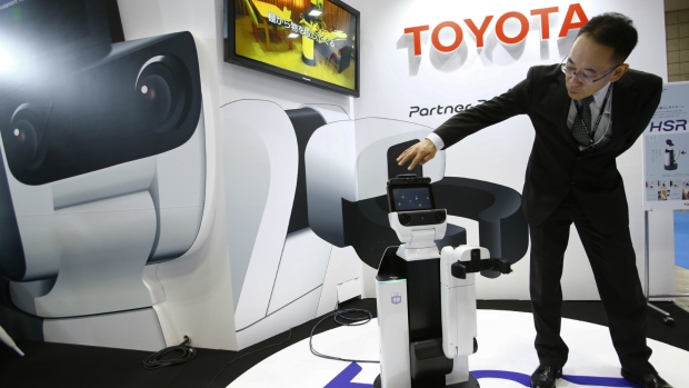 Helge Scherlund's eLearning News: Toyota betting big on 'partner robots ...