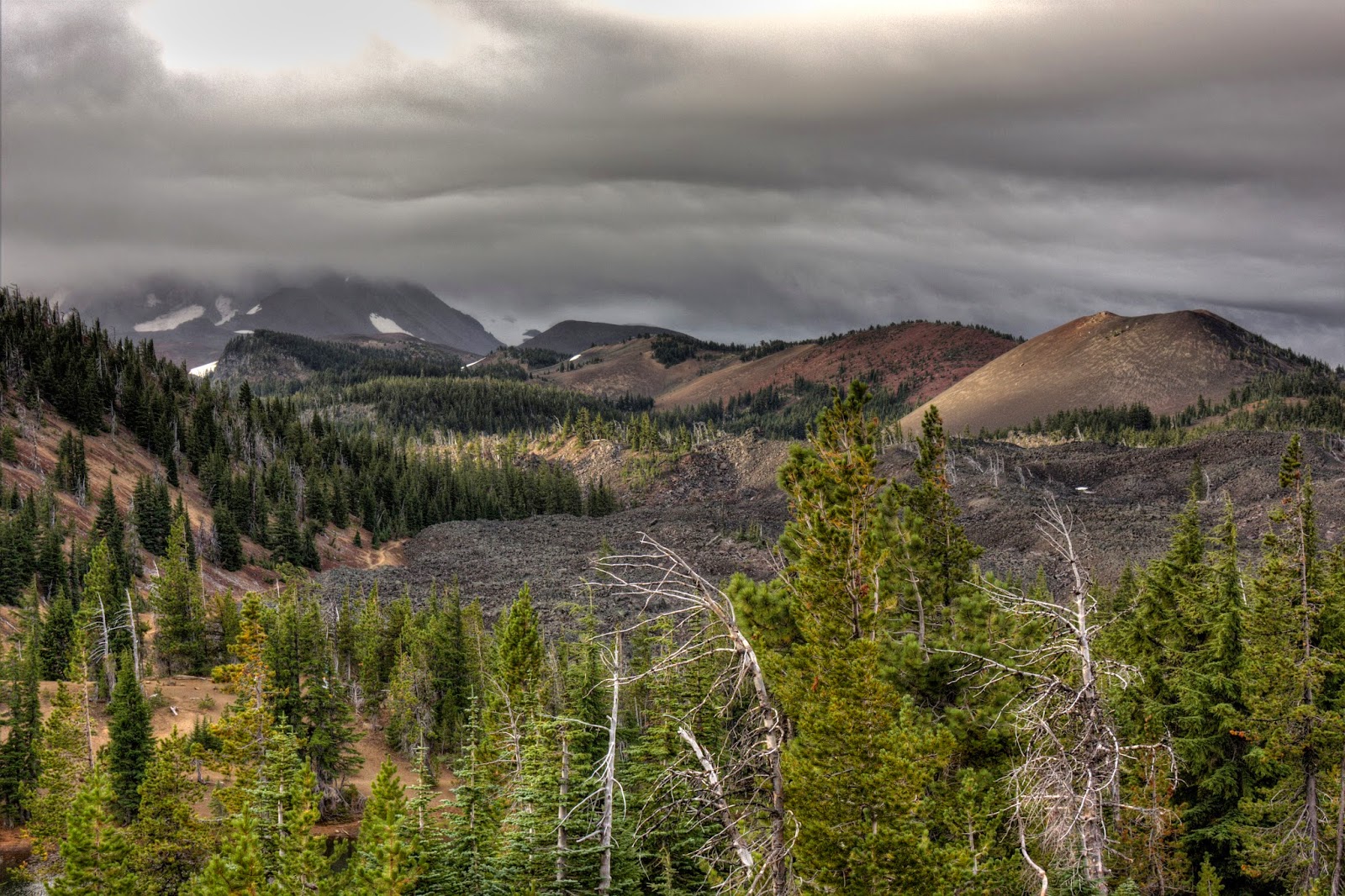 Mario's Hiking Photos: South Matthieu Lake, Oregon