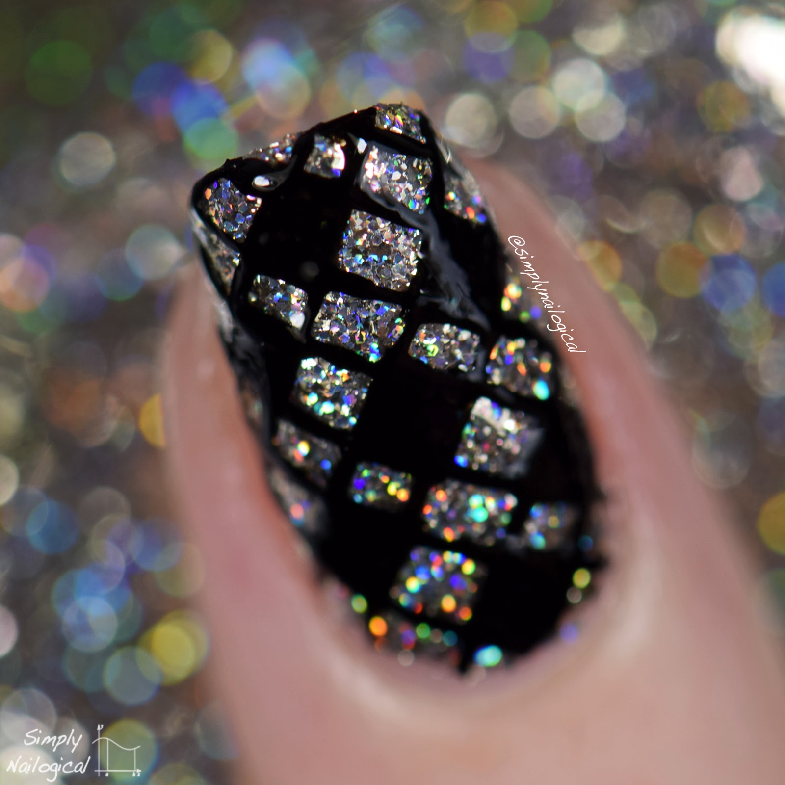 Simply Nailogical: Chrome holo flakies from Painted Polish... it just ...