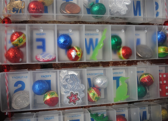 wacky tacky: Crazy Crafty: The ADVENT of the Dollar Store ADVENT!!!