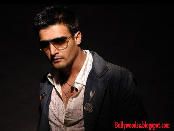 Jimmy Sheirgill - Bollywood Celeb Gallery