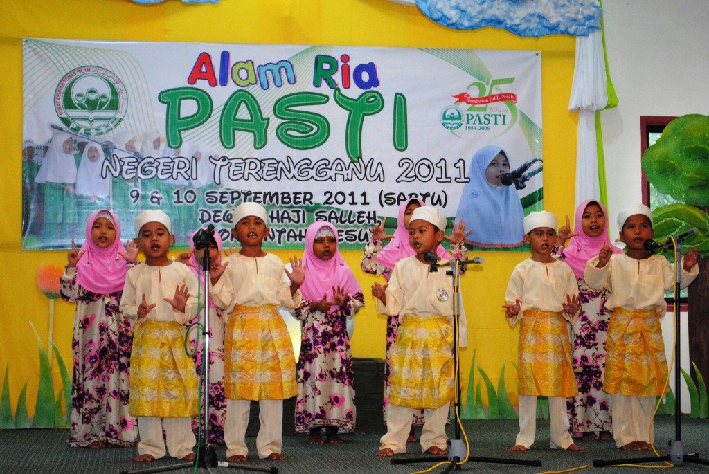 Surau Kg Jaya: ALAM RIA PASTI DI BESUT TERENGGANU