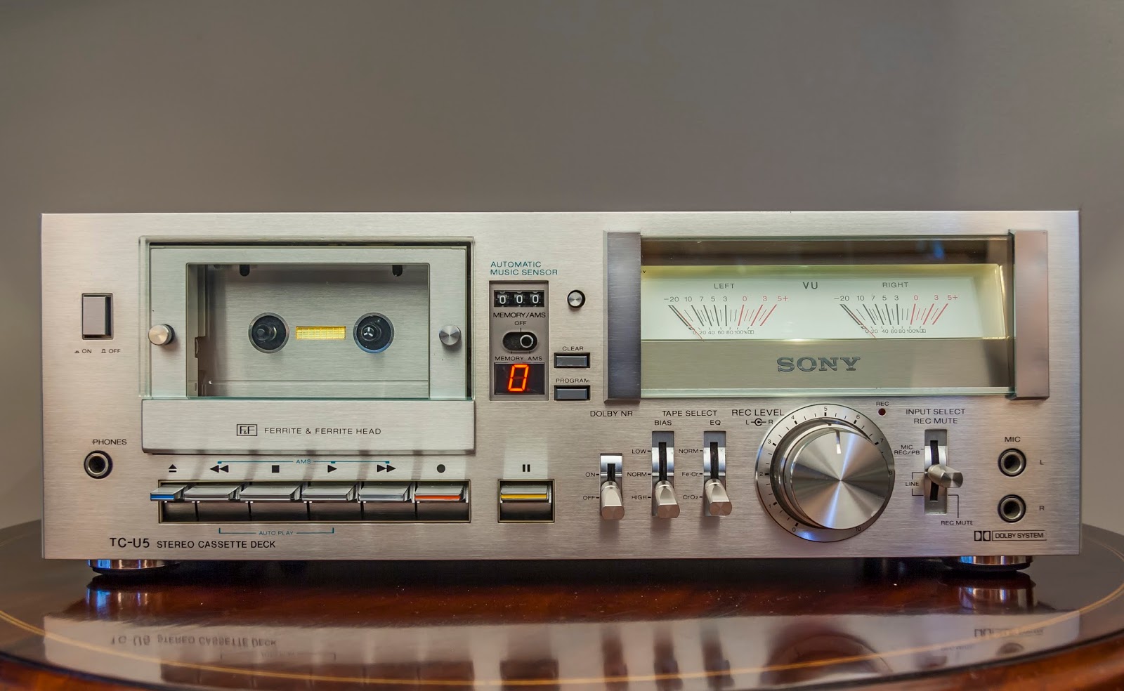 Golden Age Of Audio: SONY TC-U5 Hi-Fi STEREO CASSETTE DECK (1978-79)