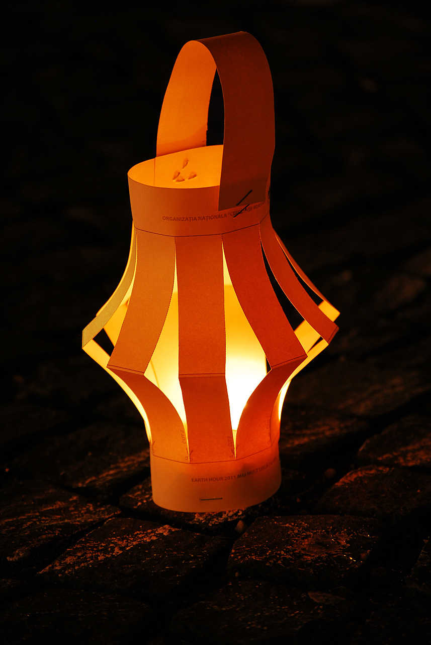 Gyávol Roland Photography: Paper light