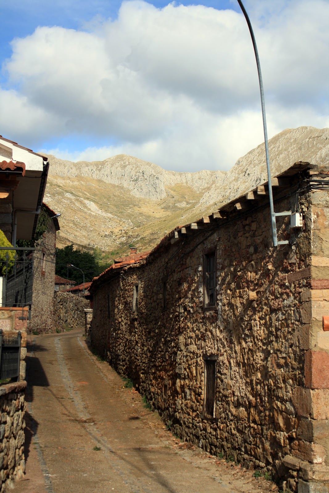 Momentos. Lugares.: VALDEPIÉLAGO Y MONTUERTO
