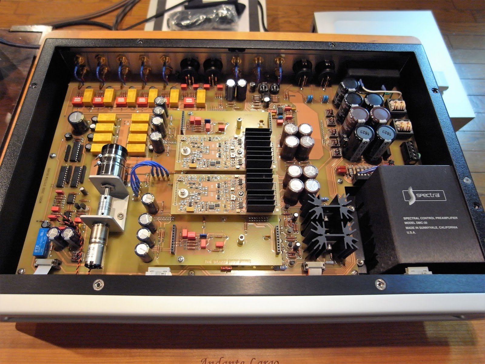 SIS AUDIO BLOG: 展示情報 新製品SPECTRAL DMC-30SCを店頭に常設展示致します！