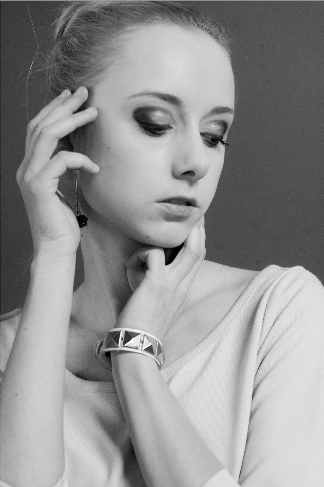 bienvenue dans ma realite - part two: Angelina P.