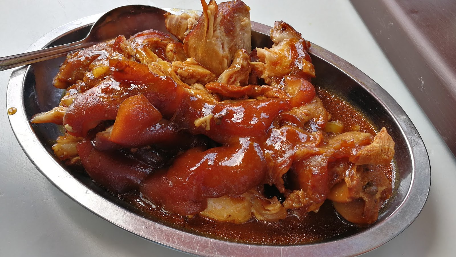 Sentul Pasar Dalam Steamed Fish Head and Braised Trotters