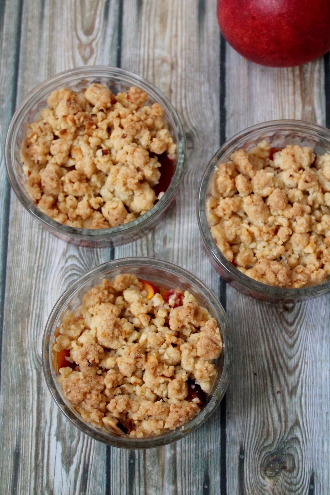 Crumble de nectarines aux noisettes
