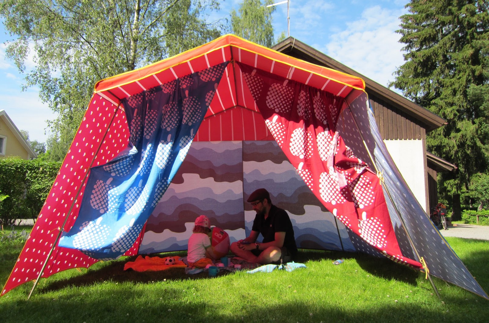 Ruppu Räätäli: Tämän kesän (ruppu)tiipii ja viime kesän huvilateltta