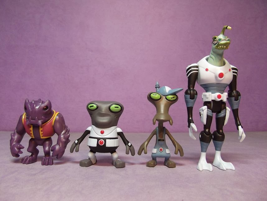 HGG的幻想: BEN 10 OMNIVERSE Pettaliday, Driba, Blukic, Solid Plugg Figure