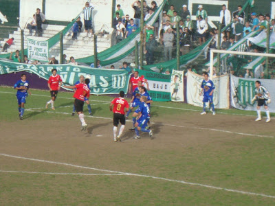 Revista Tribuna Roja: Defensores trajo un punto valioso de la cancha de ...