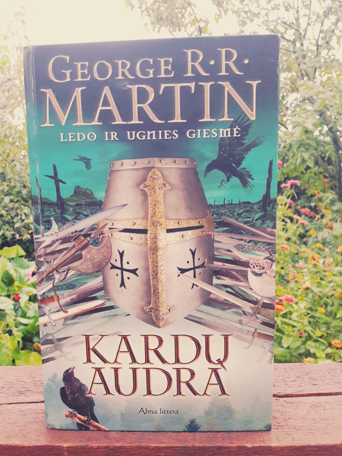 Recenzija: George R. R. Martin „Ledo ir Ugnies Giesmė“ 3 knyga „Kardų ...