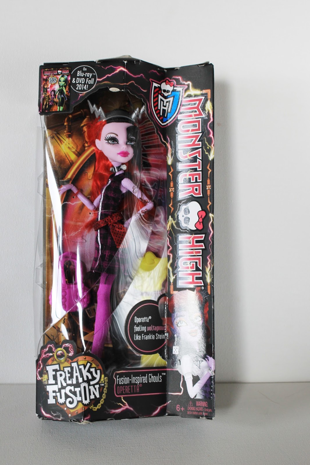 Cozy Comforts and Dolls: Doll Review: Freaky Fusion Operetta Monster High