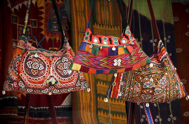 Wandering Threads: [ BIZARRE BAZAARS ] Pushkar, India