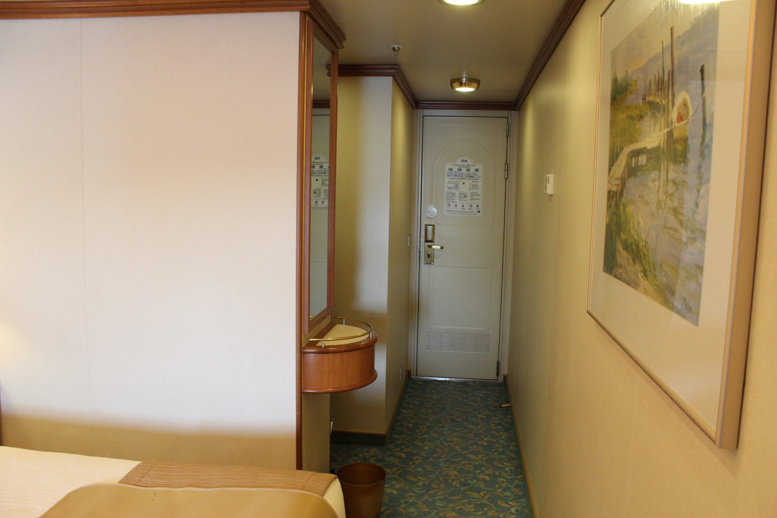 EatPrayCruise: Star Princess Mini-Suite E729 Photos