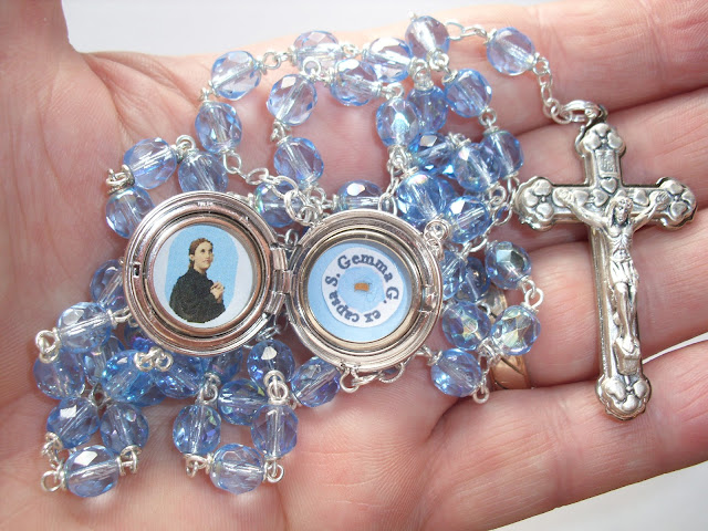 St Gemma Galgani: How the St Gemma Galgani relic lockets are made