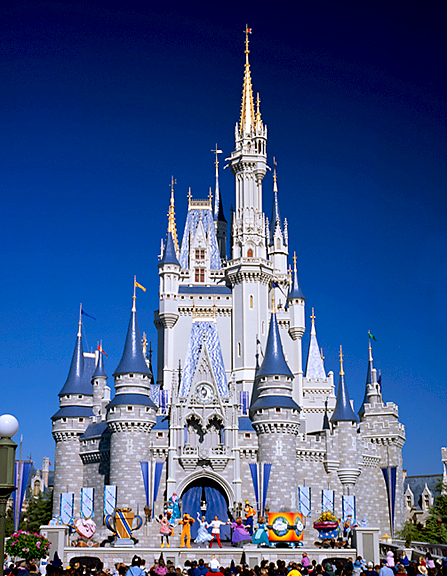 A Journey to Becoming Sociologically Mindful...: Disney World Per Goffman