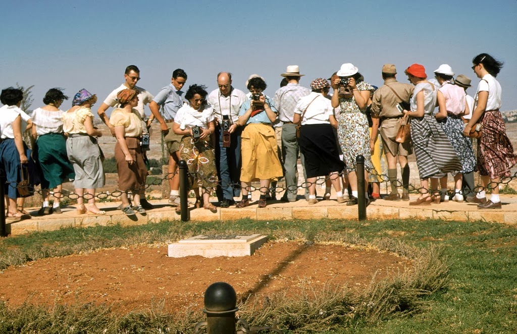 Amazing Vintage Color Photographs Capture Daily Life in Israel in the ...