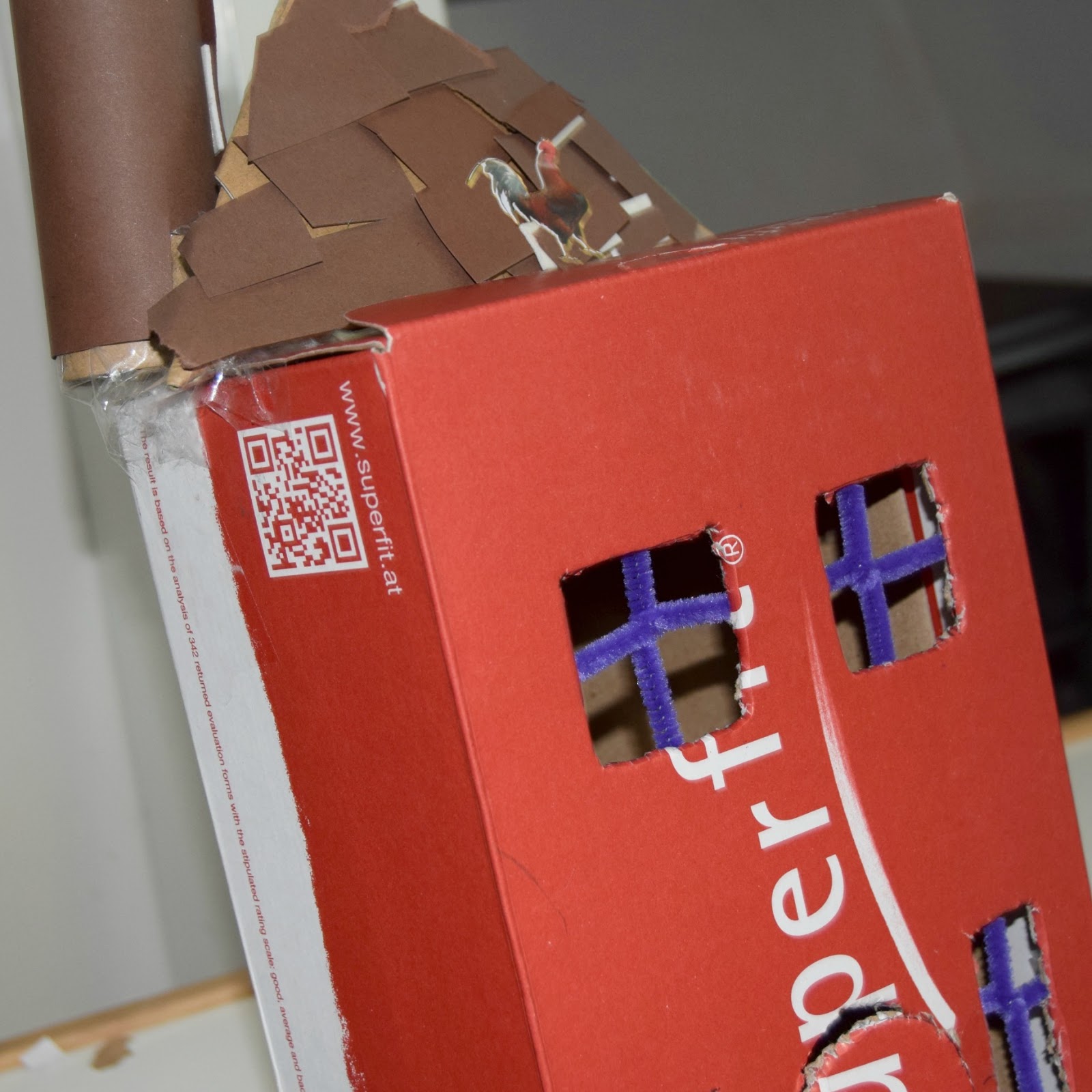 Wafflemama.: Kid Crafts >> Little Shoe Box Houses