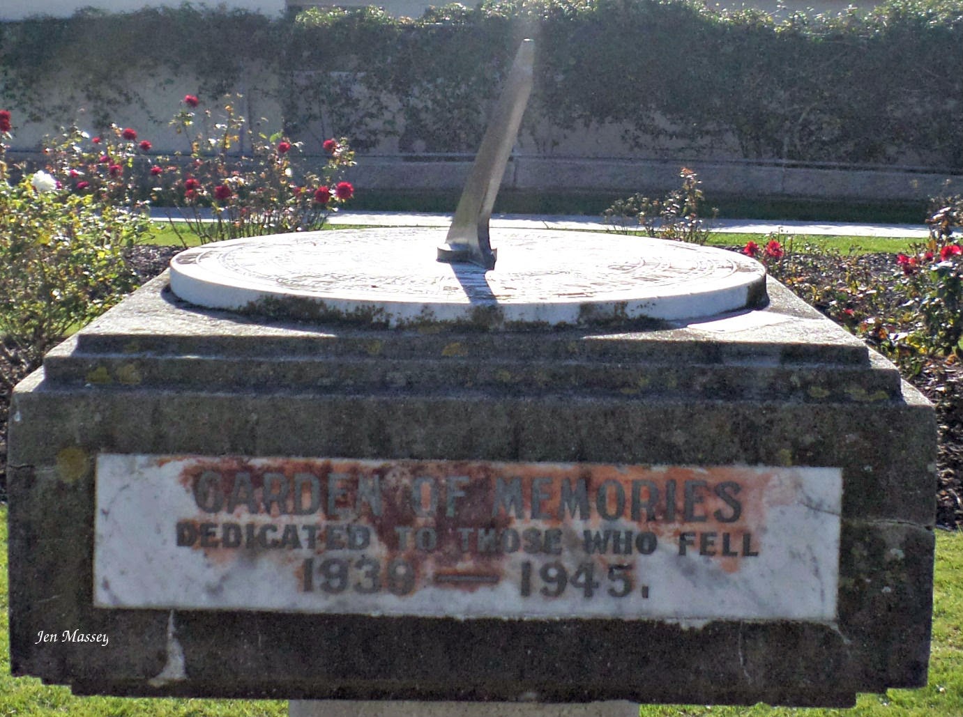 Napier Daily Photo: Taradale Clock Tower Fountain and The Memorial Rose ...