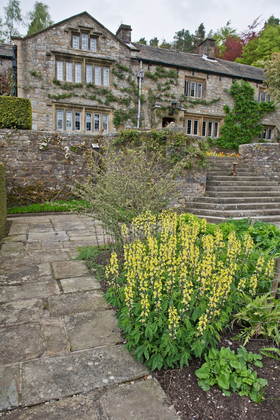 Wigtwizzle - Norman Smith's Travel Blog.: Parcavall Hall and Gardens