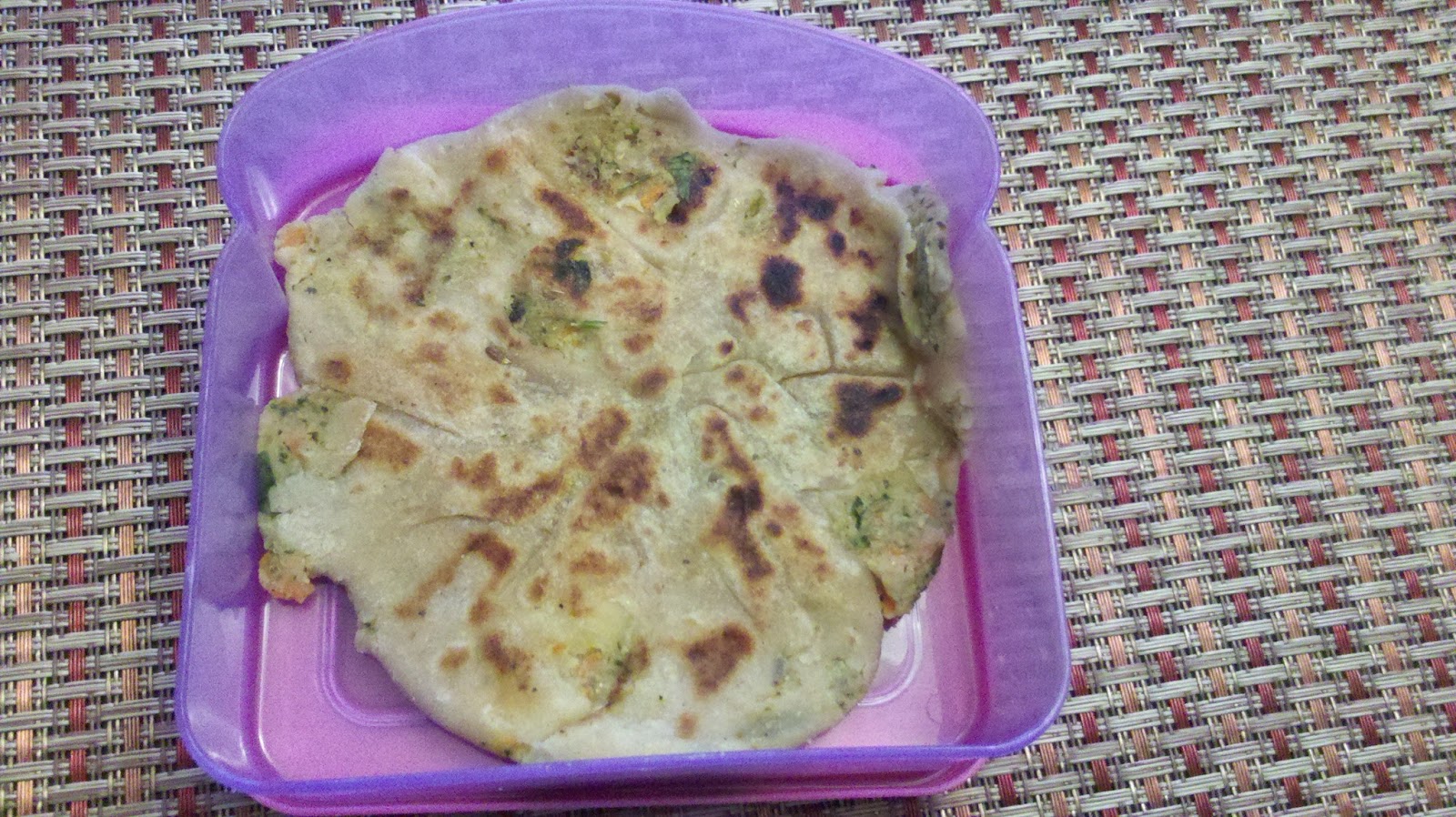 Pasta and Paratha: Stuffed Parathas – The Indian Sandwich!