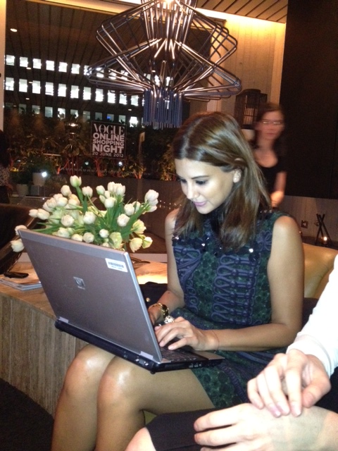 Alyssa in Wonderland: Check out the last image, FAV!