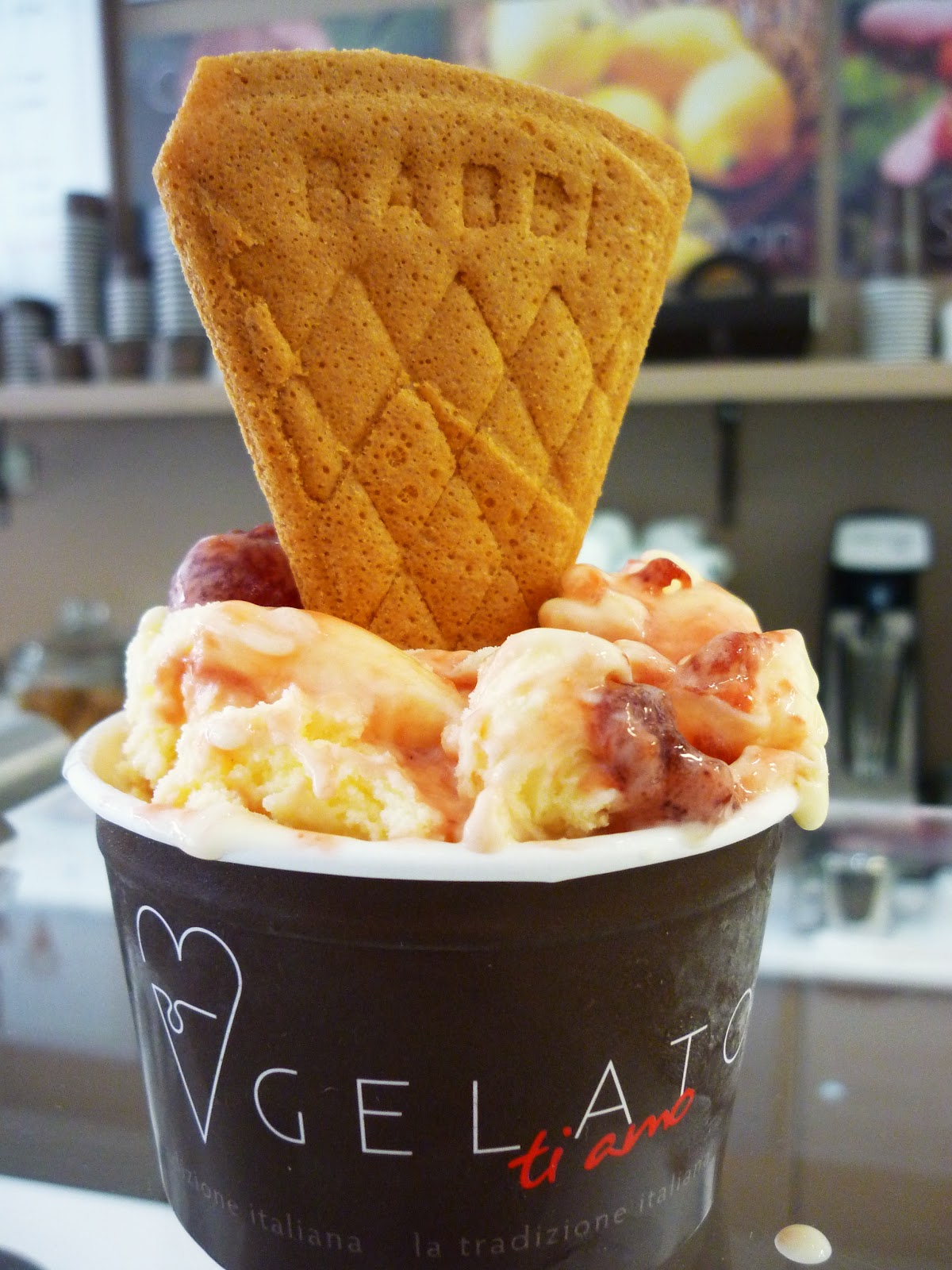 KikaEats: Gelato Ti Amo - Love at First Bite