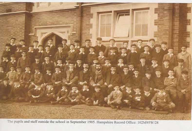 Peter Symonds' School Nostalgia Corner: PHOTOS - STUDENTS