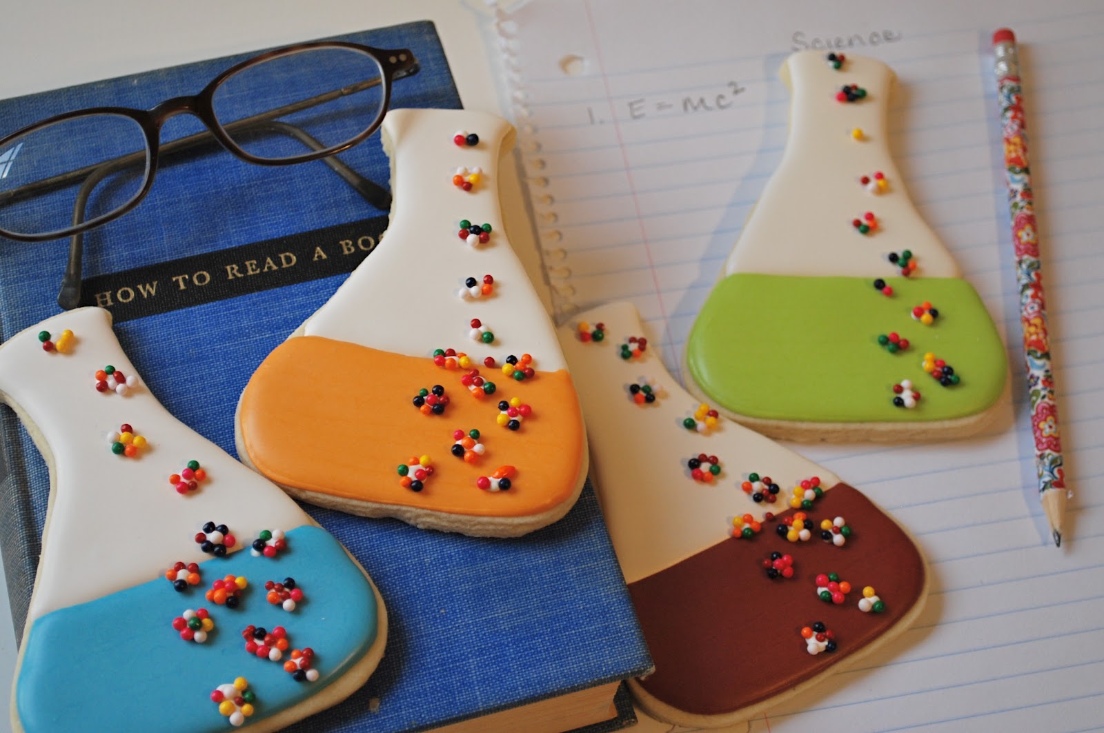 Sweet Goosie Girl: Science Beaker Cookies
