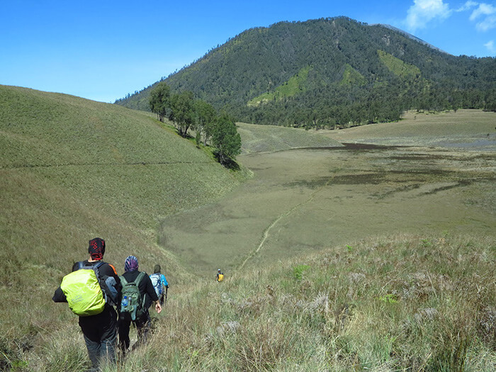 Trekking Tour Package to Volcano East Java | Bromo Java Travel