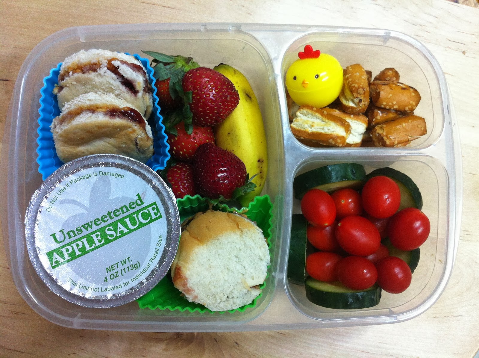 Bento Lunch Bunch: MINI PB&J SANDWICHES