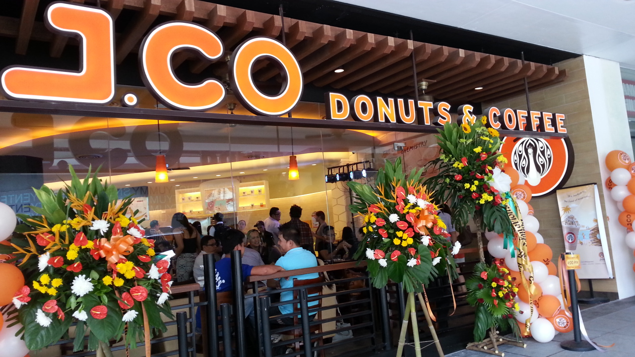 The Philippine Beat: J.Co opens its 12th Philippine branch in Glorietta 2
