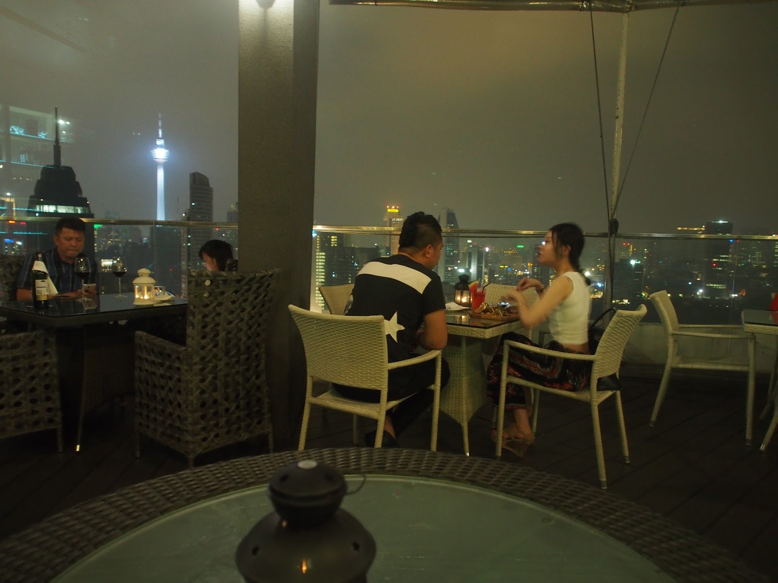 JE TunNel: Hemisphere Restaurant & Bar @ Regalia Serviced Apartment ...