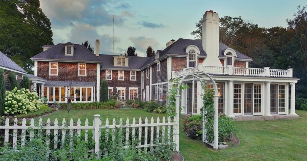 Sweet House Dreams: Winnisimet Farms, 1750 Colonial in Tiverton, Rhode ...