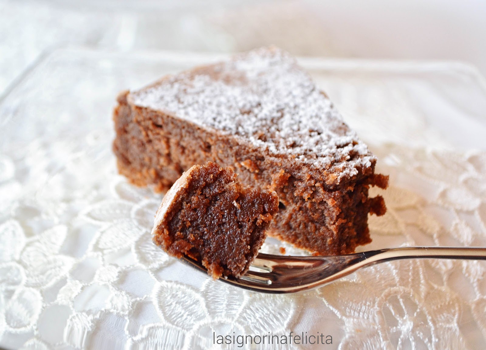 “La signorina Felicita ovvero la felicità”: Torta Caprese
