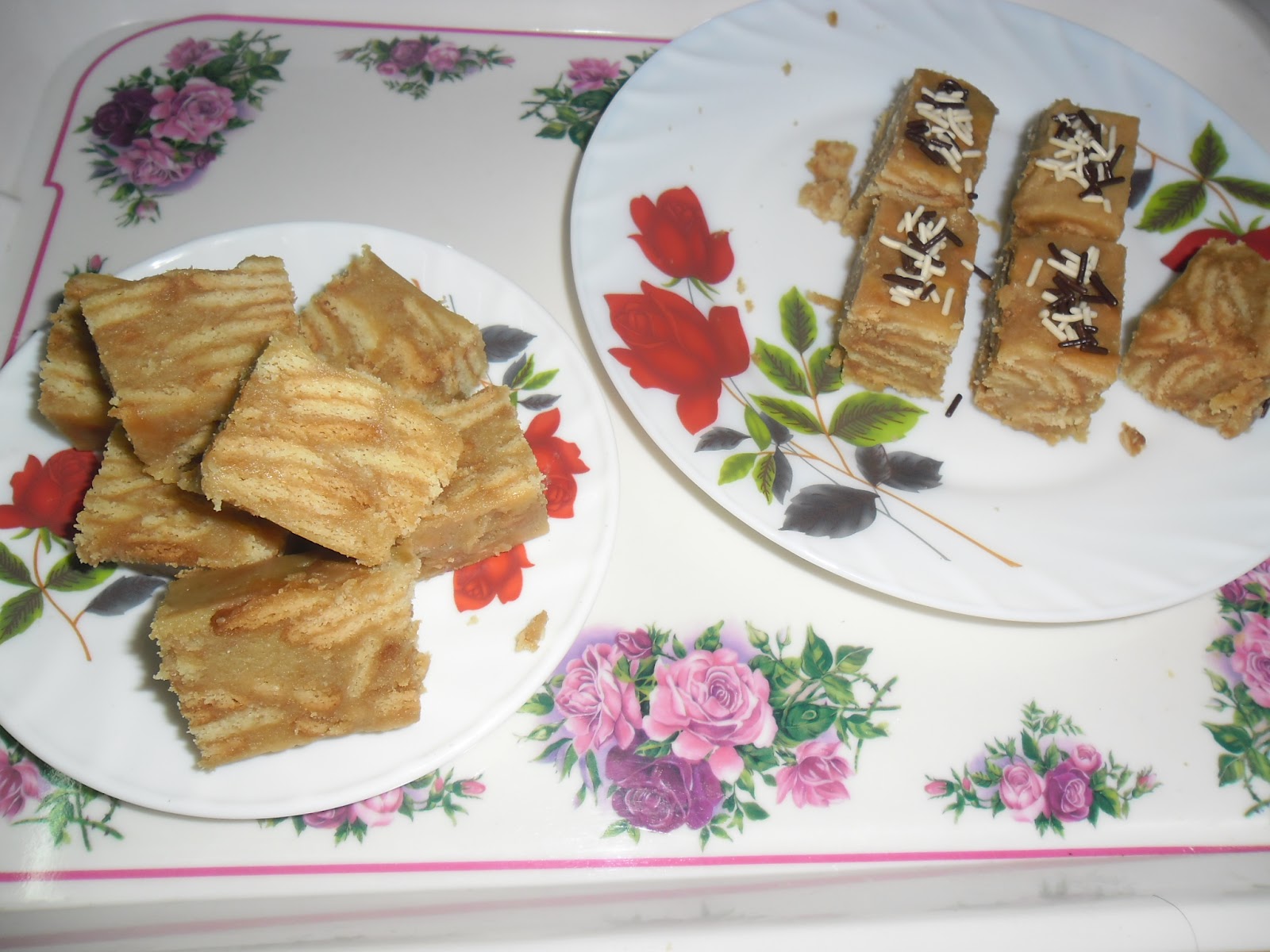 Zalekha Luvs Cooking: Kek Batik Horlick...