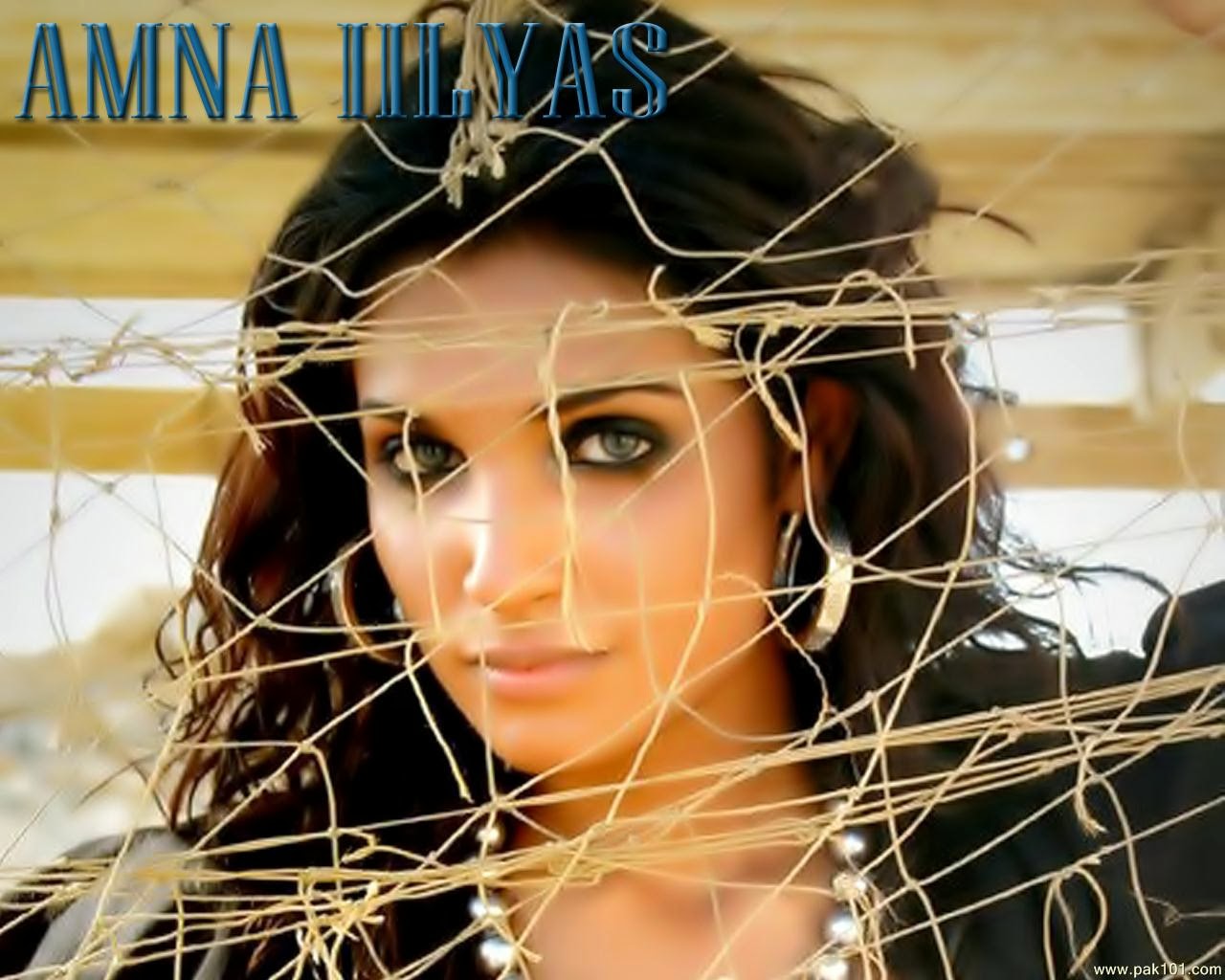 Amna Ilyas Pakistani Models Wallpapers-Show Biz Pakistan
