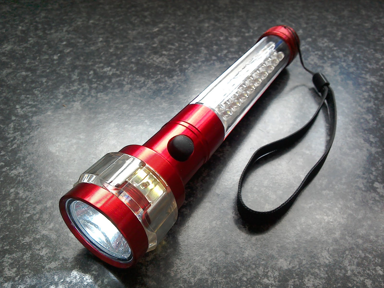 Mr. Aphoristic: Floureon S3 Emergency Flashlight Review
