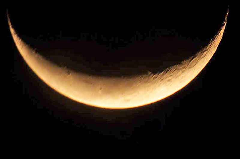 Ryukyu Life: Smiling Moon Over Okinawa After the Typhoon