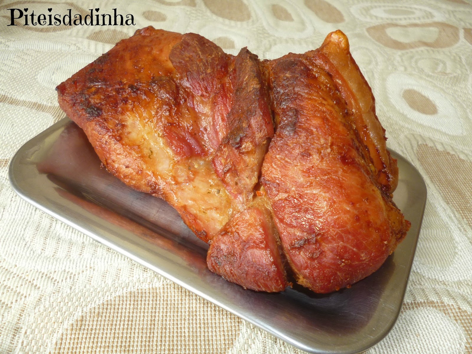 Piteisdadinha: PALETA SUÍNA ASSADA (com salada e farofa)
