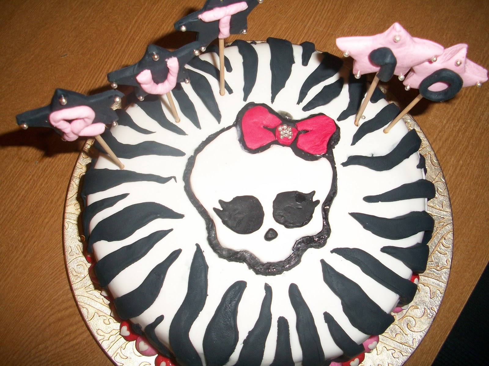 Terrón de Azúcar : Pastel "Monster High"