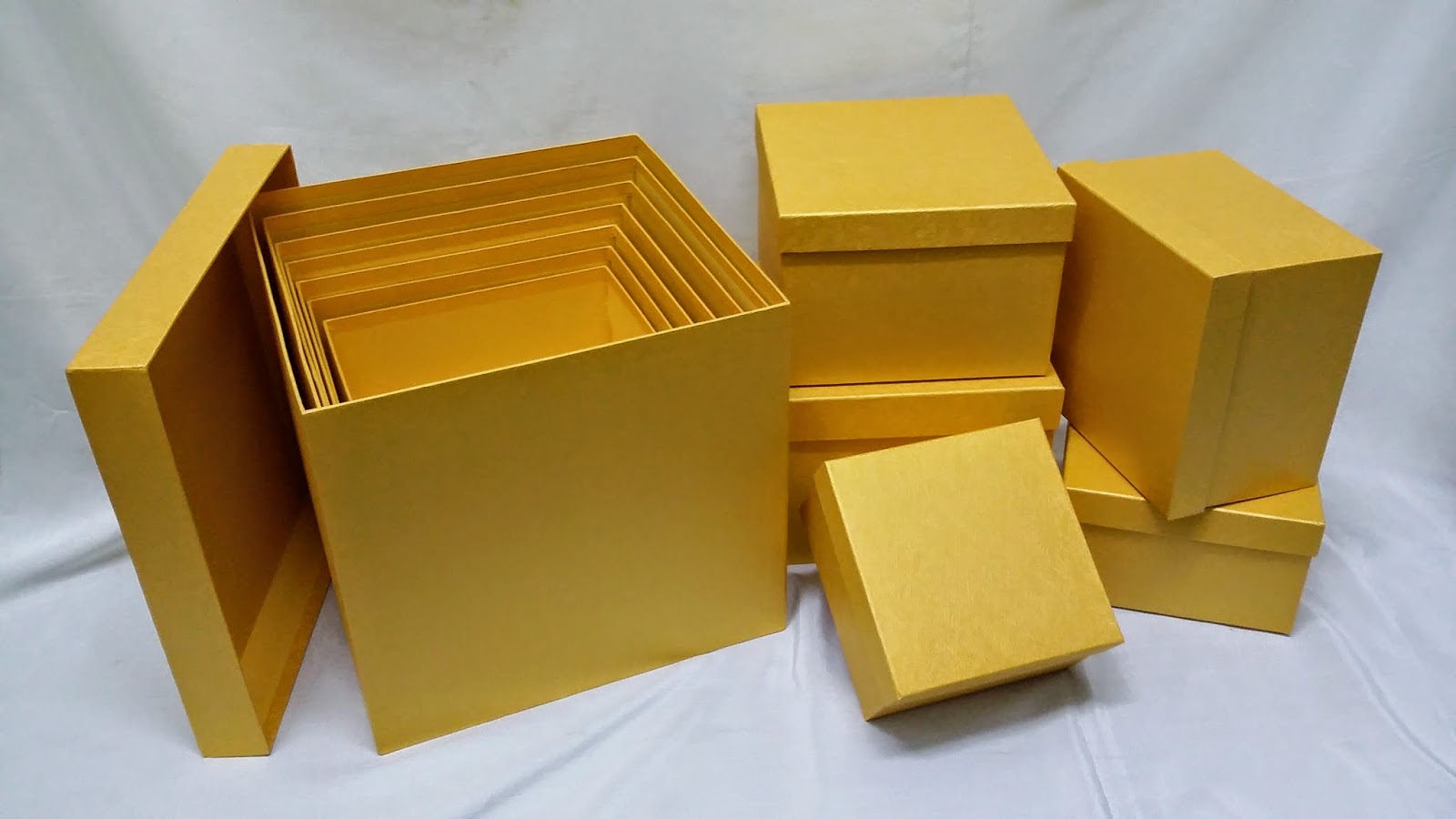 Singapore Gift Boxes: Square Boxes for pottery, statues, ang bao box,..