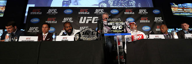 Nocaute-Brasil: UFC 152 - Vitor Belfort luta bem, mas é finalizado com ...