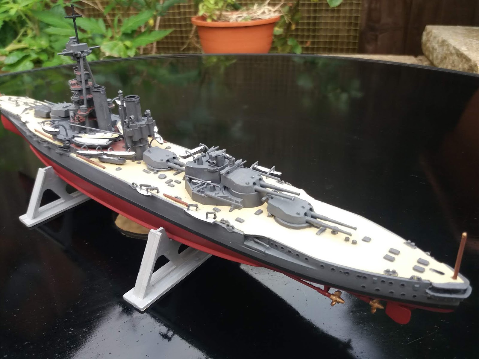 . The Hinckley Shipyard: HMS Iron Duke (1:600)
