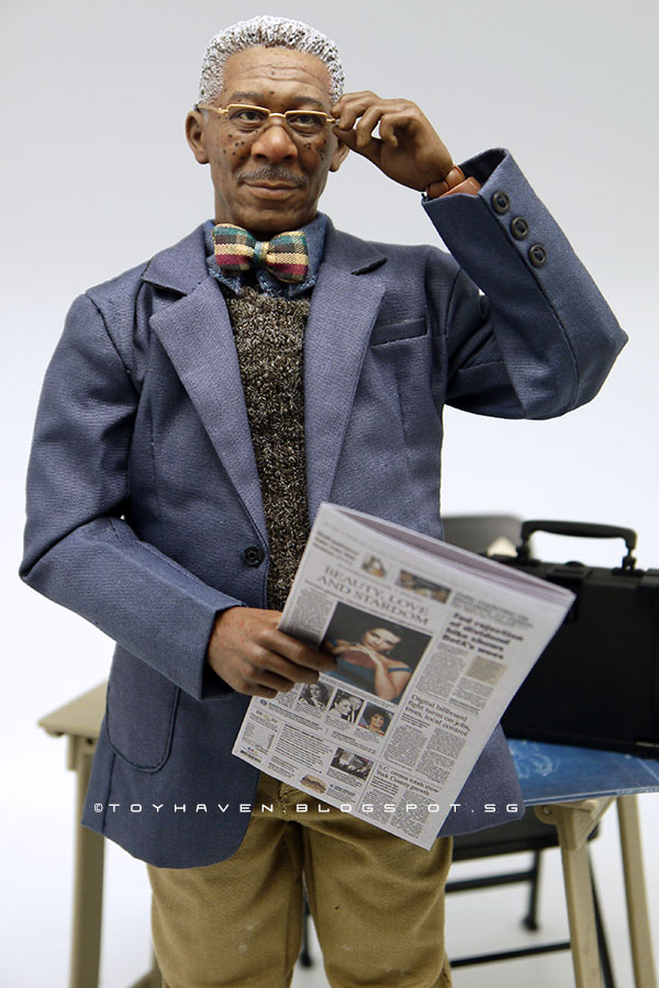 toyhaven: Review 1: Virtual Toys 1/6 scale Weapon Advisor 12-inch ...