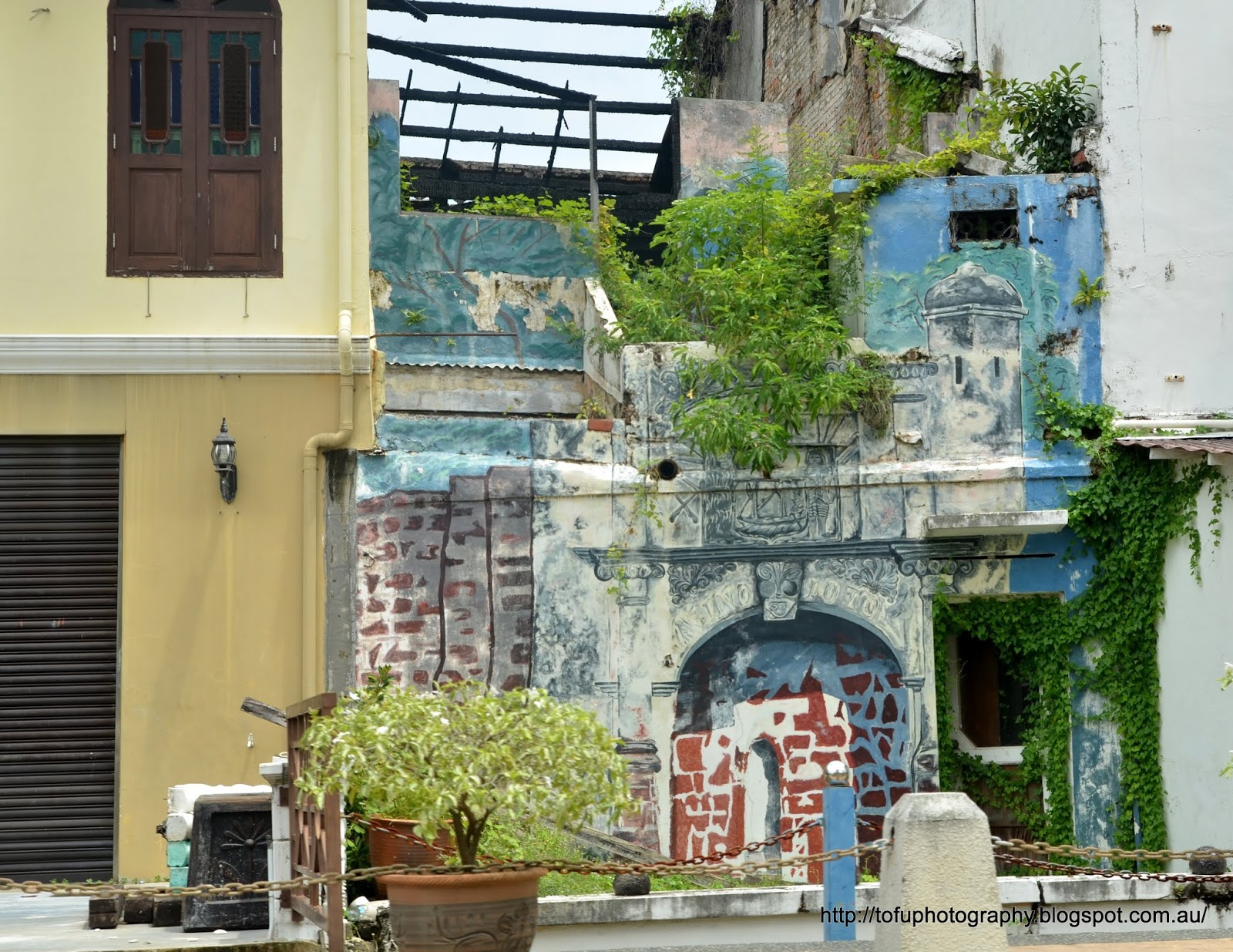 Tofu Photography: A quaint old building on the Malacca River in Malacca ...