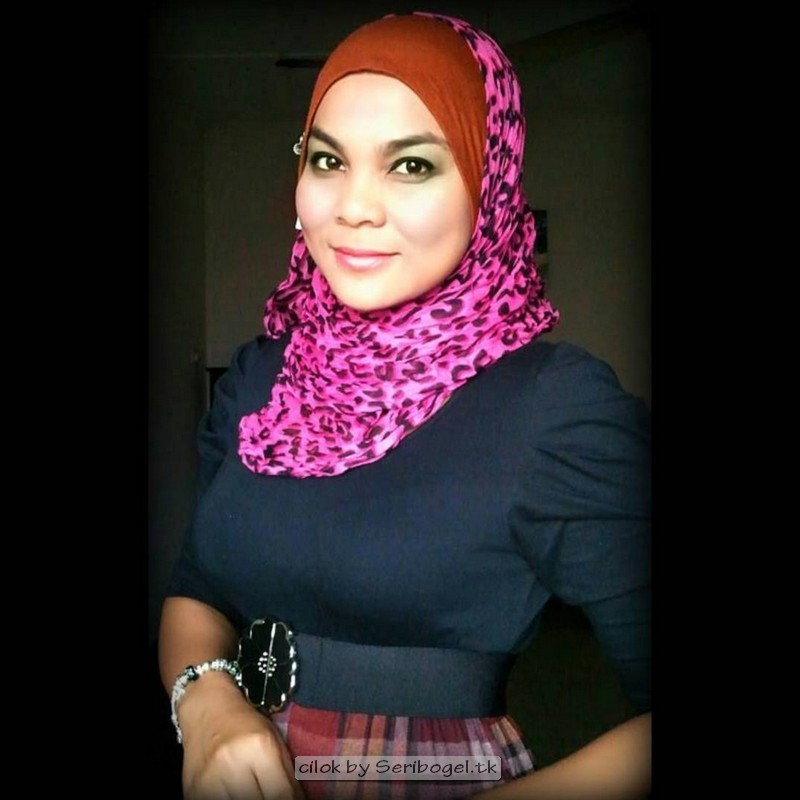 Jilboobs Gadis Tetek Jilboobs Awek Bertudung Baju Ketat Tetek 39711 Hot Sex Picture