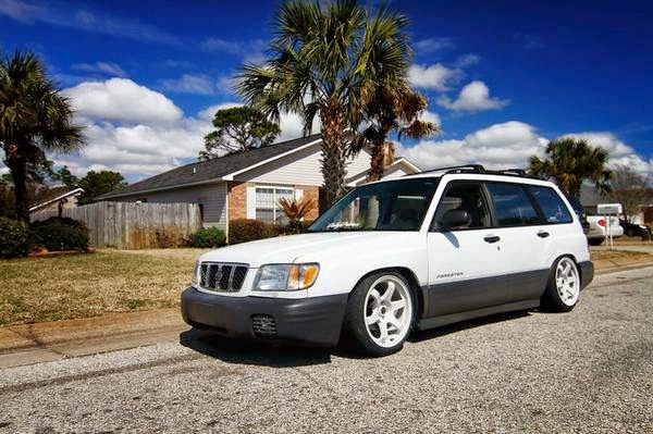 Slammed 2001 Subaru Forester | Auto Restorationice